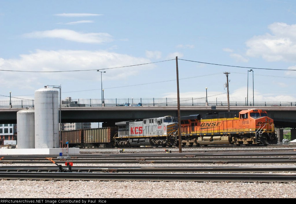 BNSF 5918 Leads An Empty Coal Train Into Denver